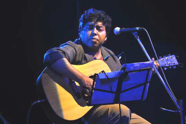 Summer of 59: Anjan Dutt goes live | Bengali Movie News - Times of India