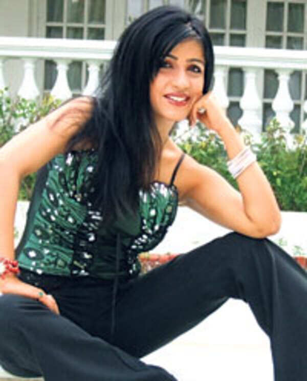 When Shibani was mobbed | Hindi Movie News - The Times of India