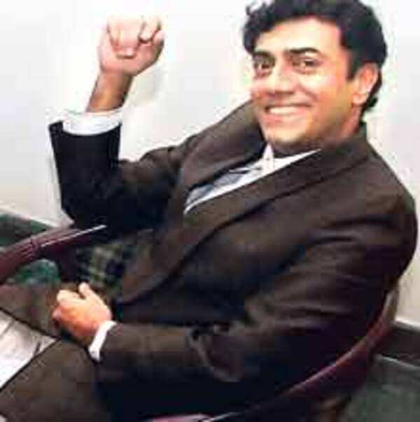 Rajit Kapoor back in action | Hindi Movie News - Times of India