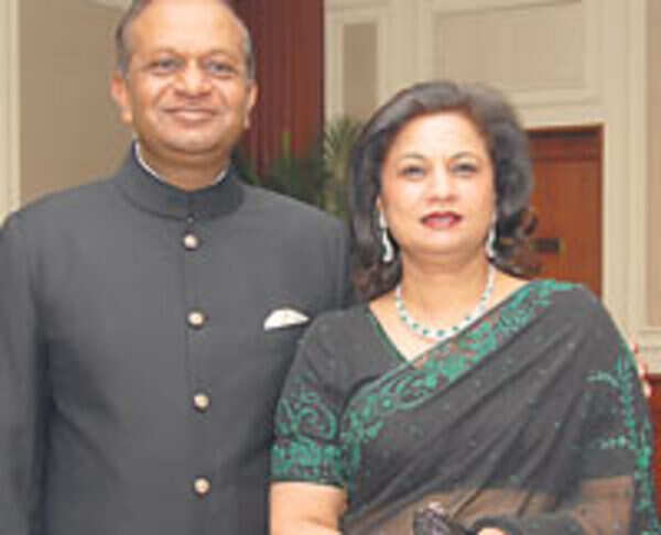 Umesh's exquisite party! | Events Movie News - Times of India