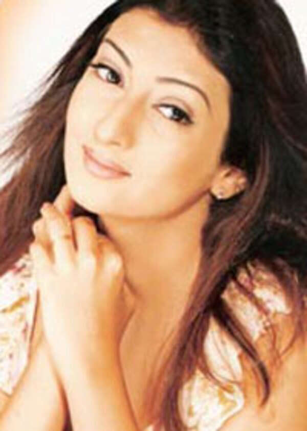 Juhi has a bad dressing sense? - Times of India