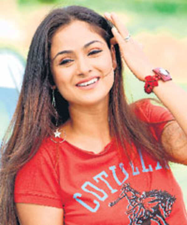 Simron is on a laughing spree | Hindi Movie News - Times of India
