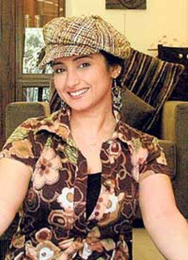 Divya is now Ramesh! | Hindi Movie News - Times of India