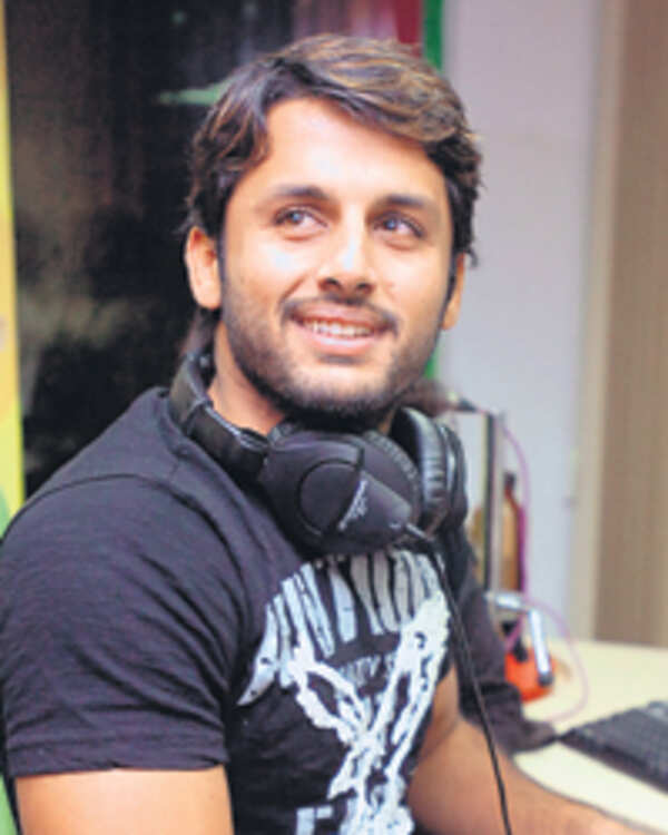 Nitin Unplugged | Hindi Movie News - Times of India