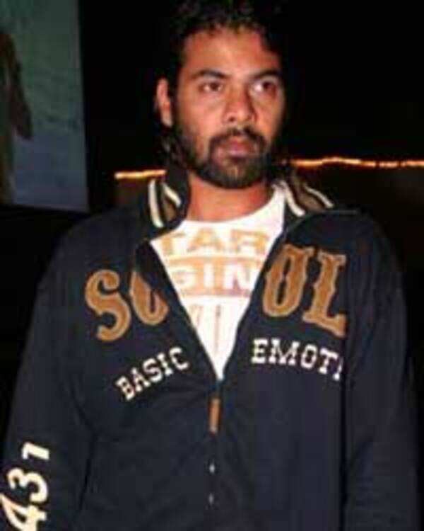 Shabir's hat story - Times of India