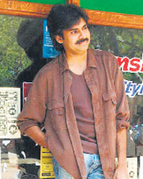 A big launch for Pawan | Hindi Movie News - Times of India