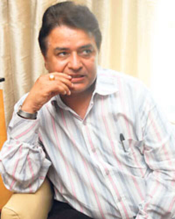 Kumar Mangat is Mr Referee | Hindi Movie News - Times of India