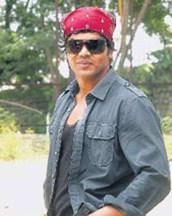 Manoj’s a daredevil! | Hindi Movie News - Times of India