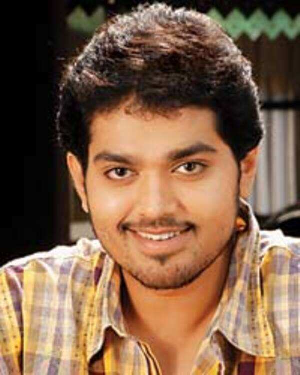 Shakti gets busy! | Hindi Movie News - Times of India