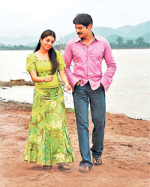 Dasarath gets into Teja's shoes | Hindi Movie News - Times of India