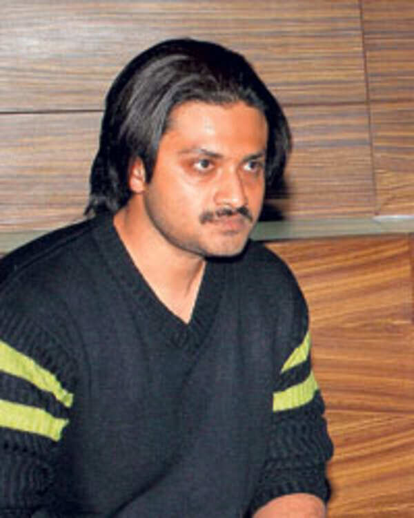 Aaditya turns grey | Hindi Movie News - Times of India