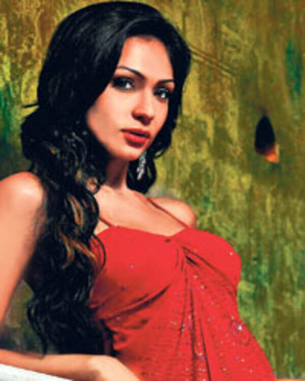 I don't live to eat: Shamita Singha - Times of India