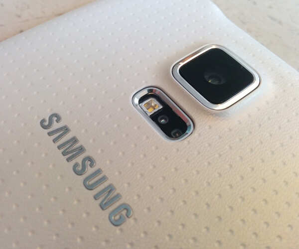 Samsung Galaxy S5: First impressions: Samsung Galaxy S5 - Times of India