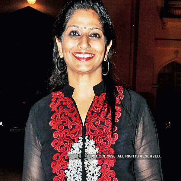 Harini Photos | Harini Images | Harini Pictures | Times of India ...