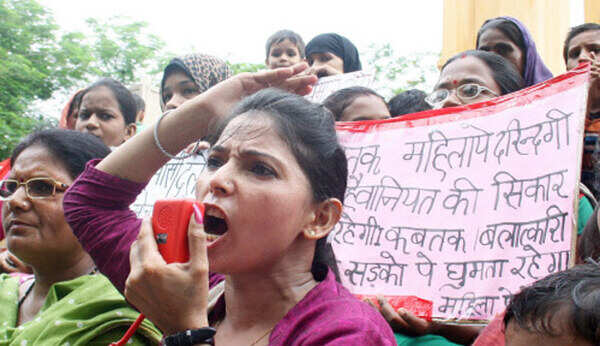 Lucknow rape and murder case: 6 policemen suspended for delay in action ...