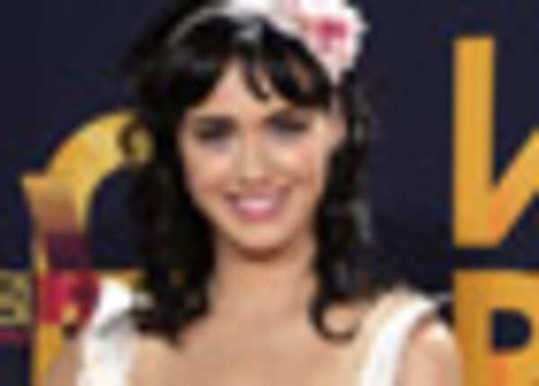 Katy Perry Nearly Falls Mid-Air as Stage Prop Malfunctions| Video Goes ...