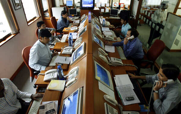 One in five India Inc employees has seen work hours rise in last year ...