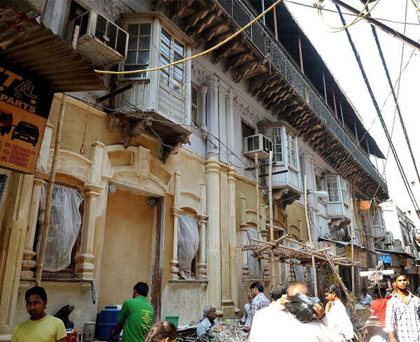Seeking brides, family restores old haveli | Delhi News - Times of India