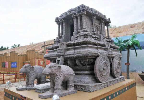 A walk through 'digital' Hampi made possible | India News - Times of India