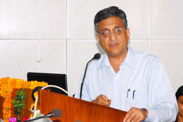 HC orders release of former Delhi University vice-chancellor Deepak ...