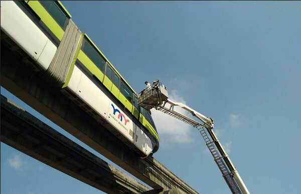 Mumbai: Monorail operations disrupted due to power failure | Mumbai ...