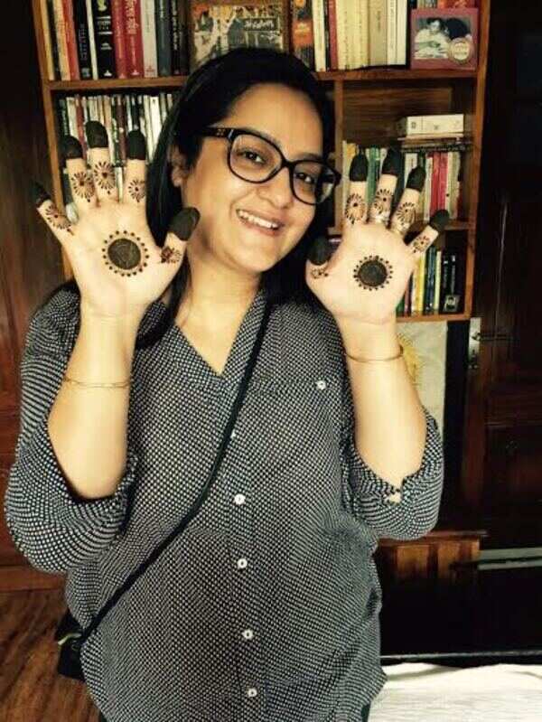 After 8 years of living in, Agnidev, Sudipa get hitched! | Bengali ...