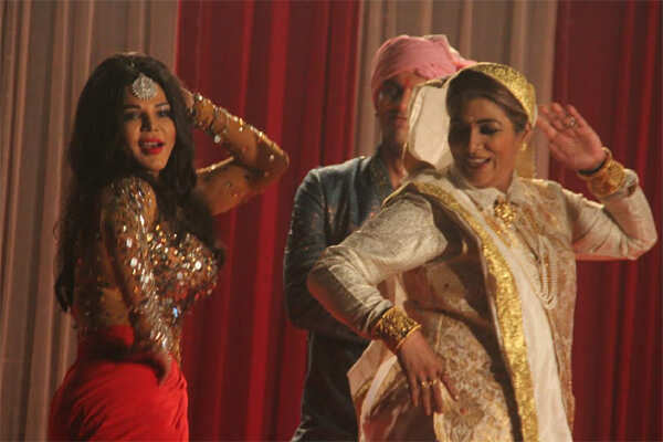 Rakhi Sawant dazzles on Meri Saasu Maa - Times of India