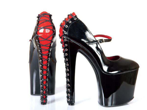 Goth goes glam and it's one of the biggest style trends! - Times of India