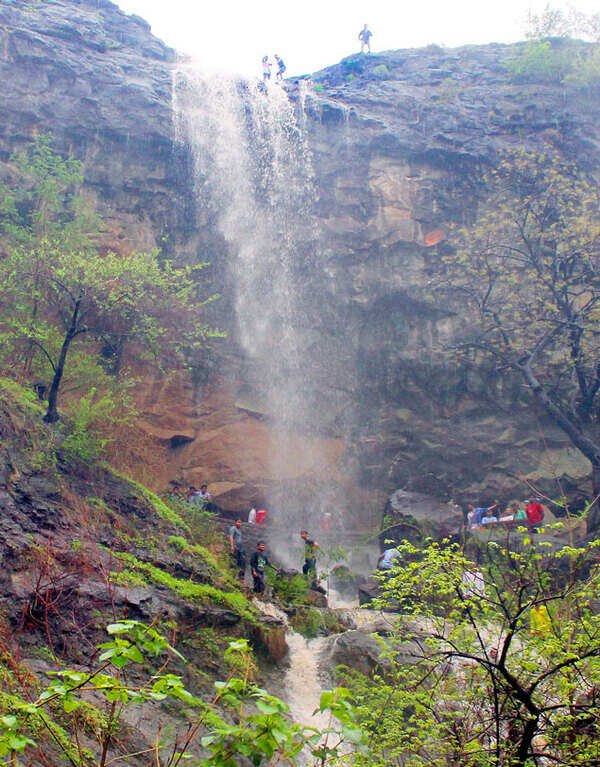 Monsoon gives Ellora a spectacular waterfall | Chhatrapati ...