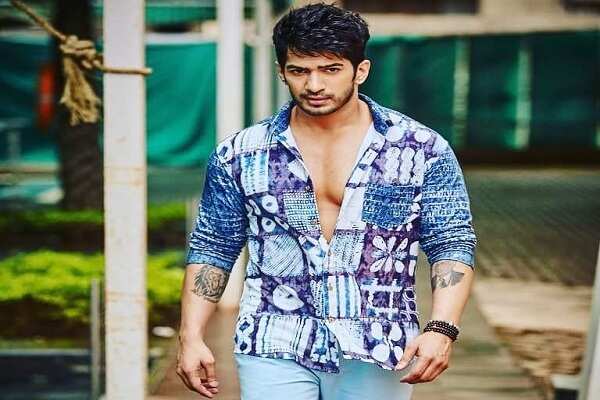 We're thankful for these hot pictures of Amit Tandon - Times of India