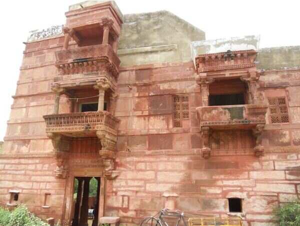 Shoddy ‘conservation’ puts Falodi Fort at risk | Jaipur News - Times of ...