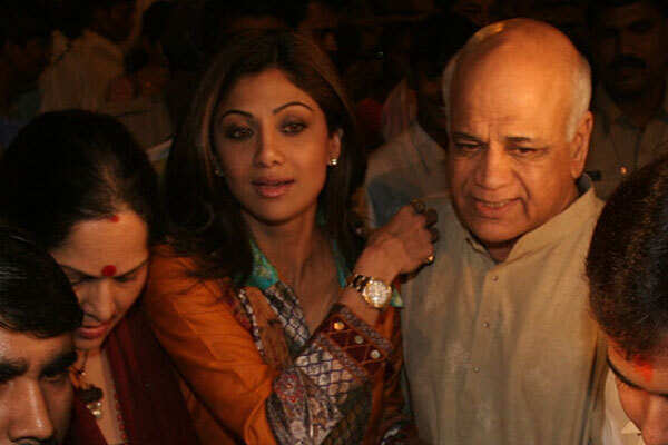 Shilpa Shetty's father, Surendra Shetty passes away | Hindi Movie News ...