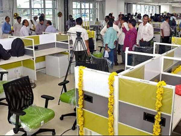 Andhra Pradesh: Andhra Pradesh government servants struggle at new ...