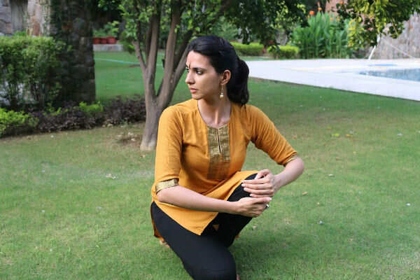 Diwali 2017: Yoga Asanas To Get Glowing Skin | - Times of India