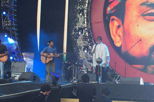 Coldplay Concert Highlights: Coldplay arrives at the Global Citizen ...