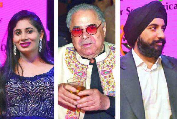 Desi leaders enjoy videshi performances at this do | Events Movie News ...