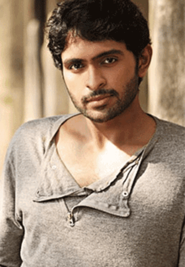 Irugapatru Movie Review: A satisfying relationship drama that could ...