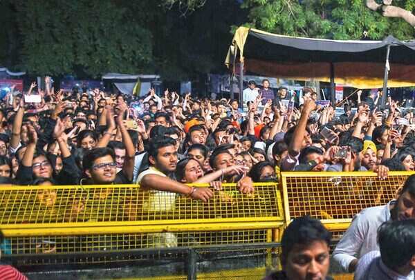 SRCC: KK on the last day of SRCC's Crossroads : The crowd here keeps ...