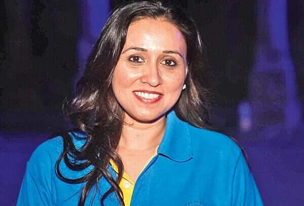 Qutub Minar: Qutub Minar lights up in blue for autism awareness | Delhi ...