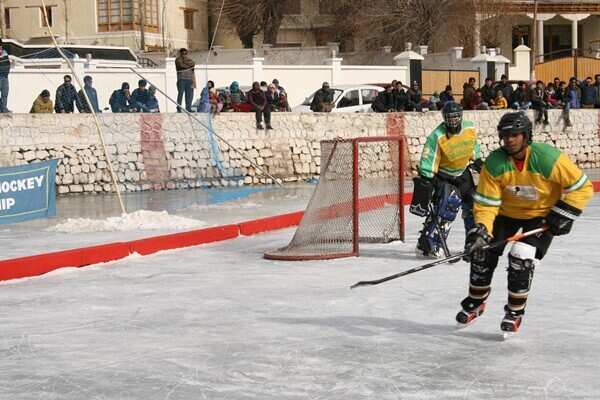 Pune District Ice Hockey: Pune's ice hockey players have their eyes set ...