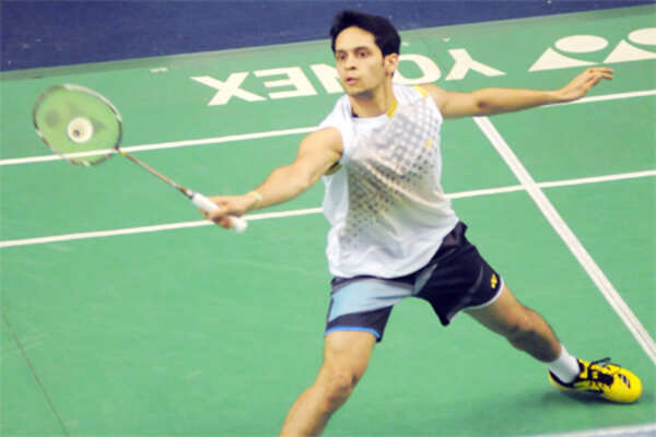 42-year-old Brazilian singer Dani Li dies after complications during ...