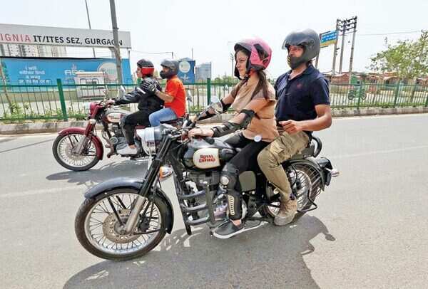 First-time women riders take a spin on Gurgaon roads | Gurgaon News ...
