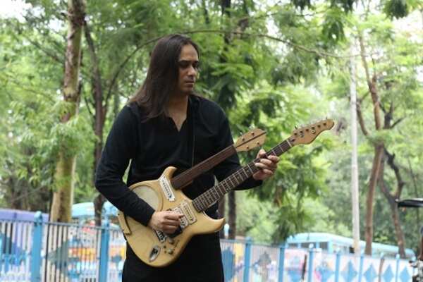 Tuki: City musicians who make fusion instruments | Kolkata News - Times ...