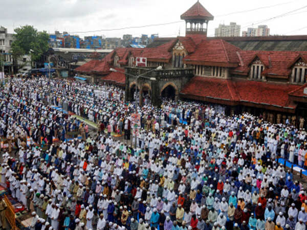 Eid-Ul-Fitr: Eid celebrations across India | Delhi News - Times of India
