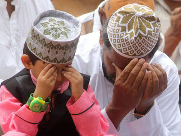 Eid-Ul-Fitr: Eid celebrations across India | Delhi News - Times of India