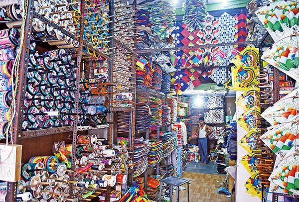 Lal Kuan: No Chinese, ab bas Bareilly ka manjha chalega in Delhi, say ...