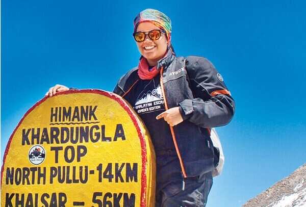 Khardung La: DU biker girl conquers Khardung La, attempts to break ...