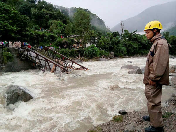 Uttarakhand cloudburst: 6 soldiers among 25 feared dead | Dehradun News ...