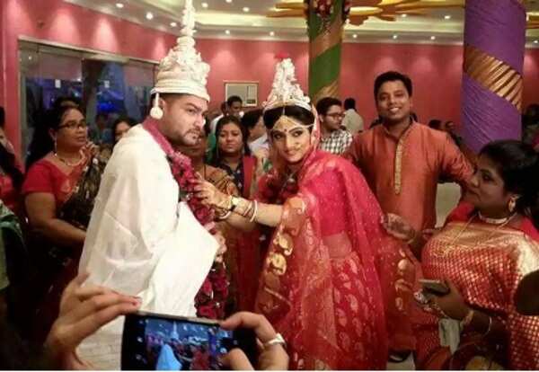 Vivaan shares wedding pictures | Bengali Movie News - Times of India