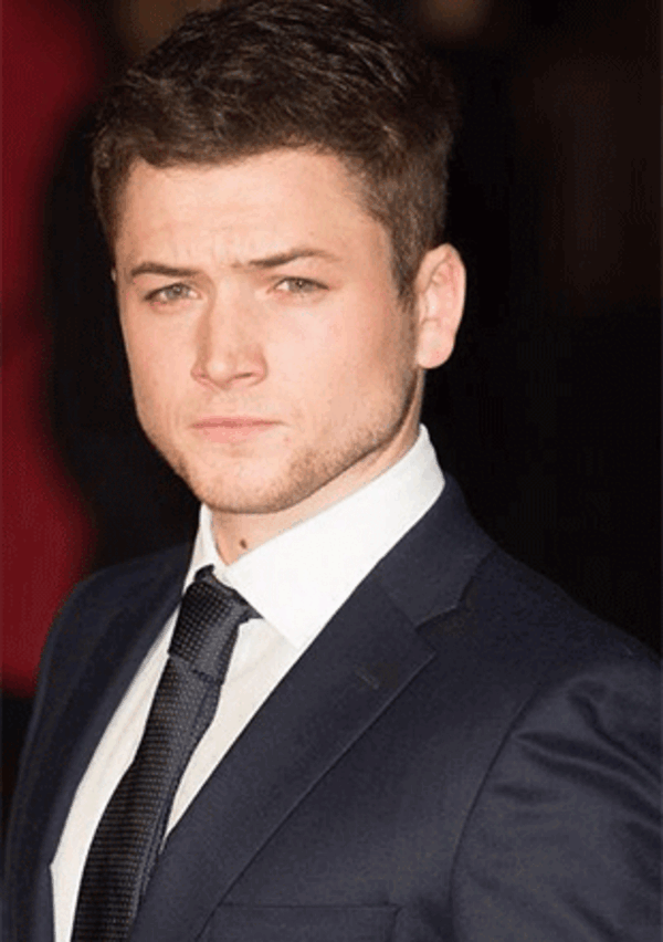 Carry-On Movie Review: A thrilling holiday ride with high stakes and ...